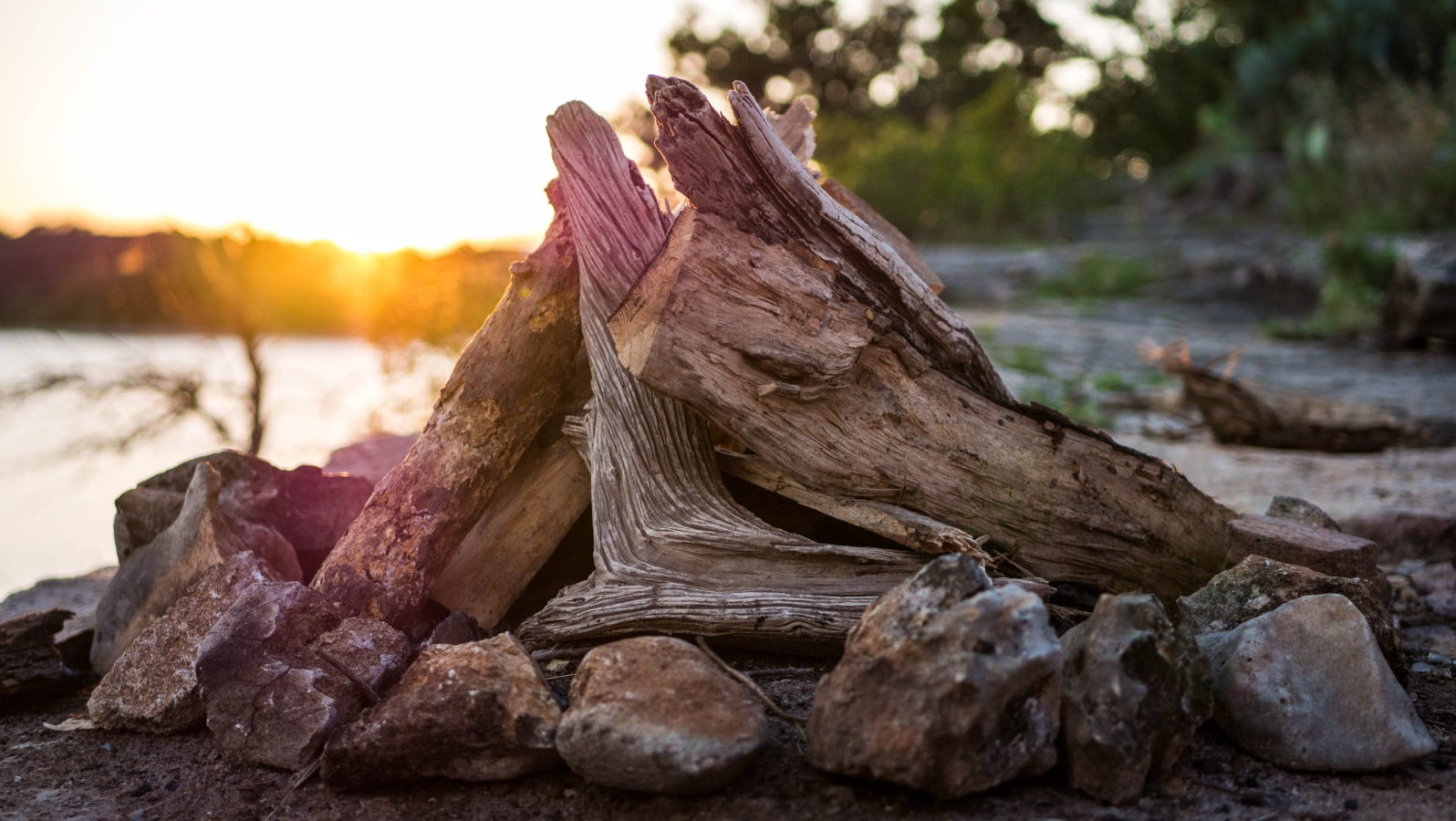 Campfire – Somewhere 2 eScape